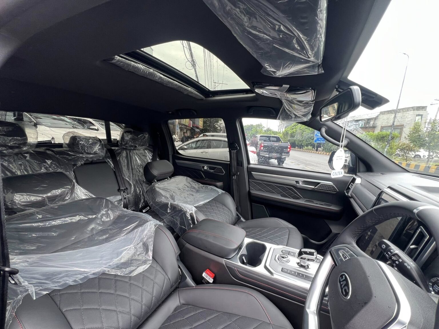 JAC T9 Hunter 4x4 Full option - Hafiz Sajjad Motors